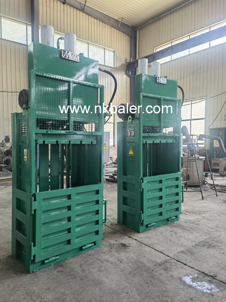 News - Manual Baling Machines